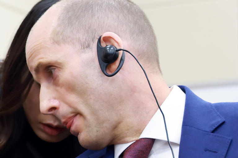 Coupang interim chief's insistence on using own interpreter causes row ...