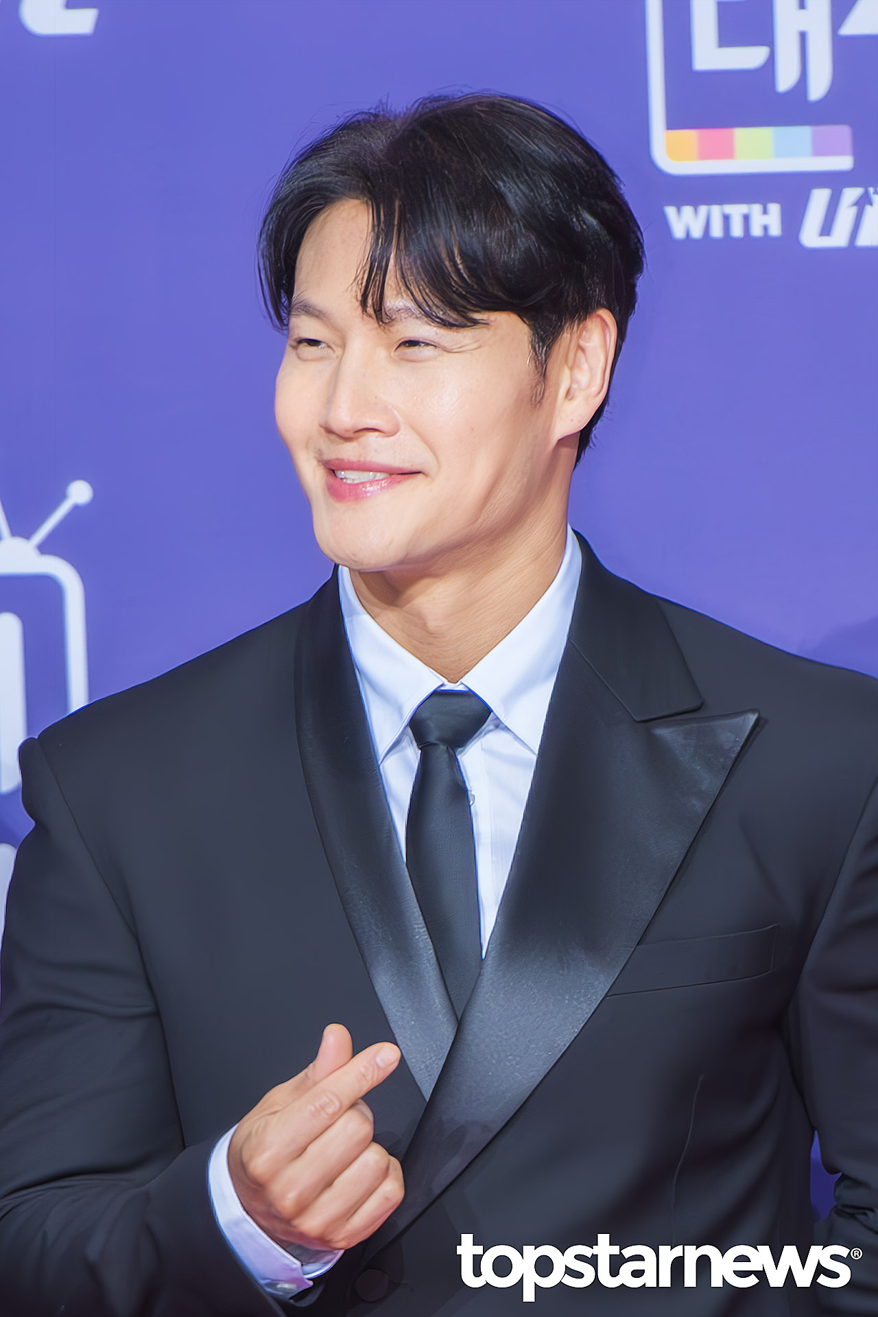 [HD포토] '런닝맨' 김종국, '작고 소중한 하트' (2025 SBS 연예대상)