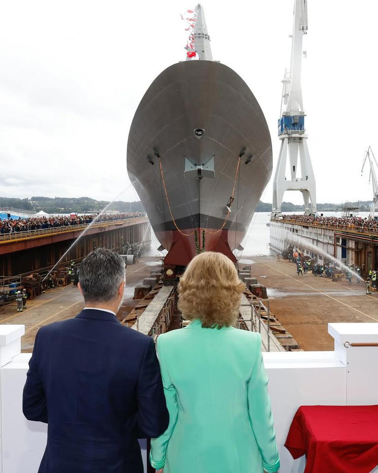 El 2025 de la reina Sofía en 20 imágenes únicas: de su foto con Alaska ...