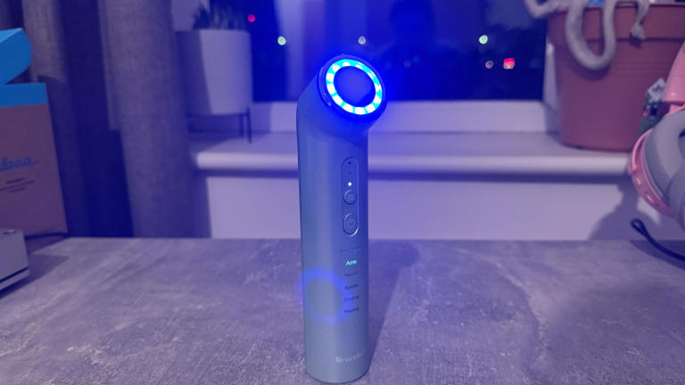 There are three reasons I’m recommending this light therapy wand over ...