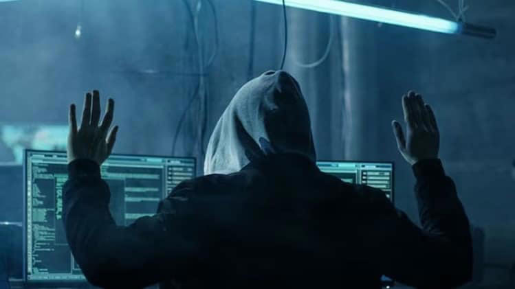 ₹3.71 crore 'digital arrest' fraud: Mumbai woman tricked through fake ...