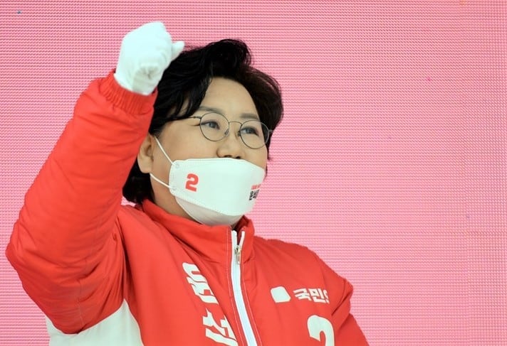 Lee Soo-il more pathetic than Kim Jung-bae