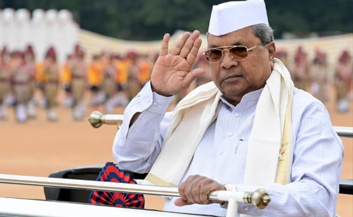 Will remain in politics until I have people's blessings: Siddaramaiah