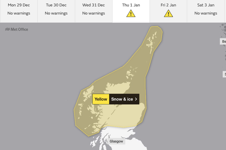 Met Office warns of snow, ice and lightning on New Year's Day as it ...