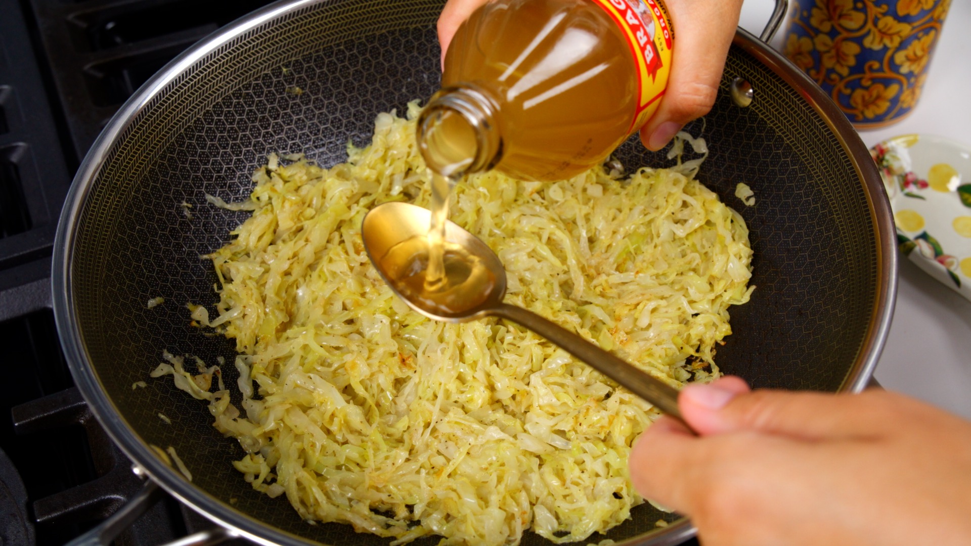 Add this 1 secret ingredient to cabbage and it becomes incredible ...