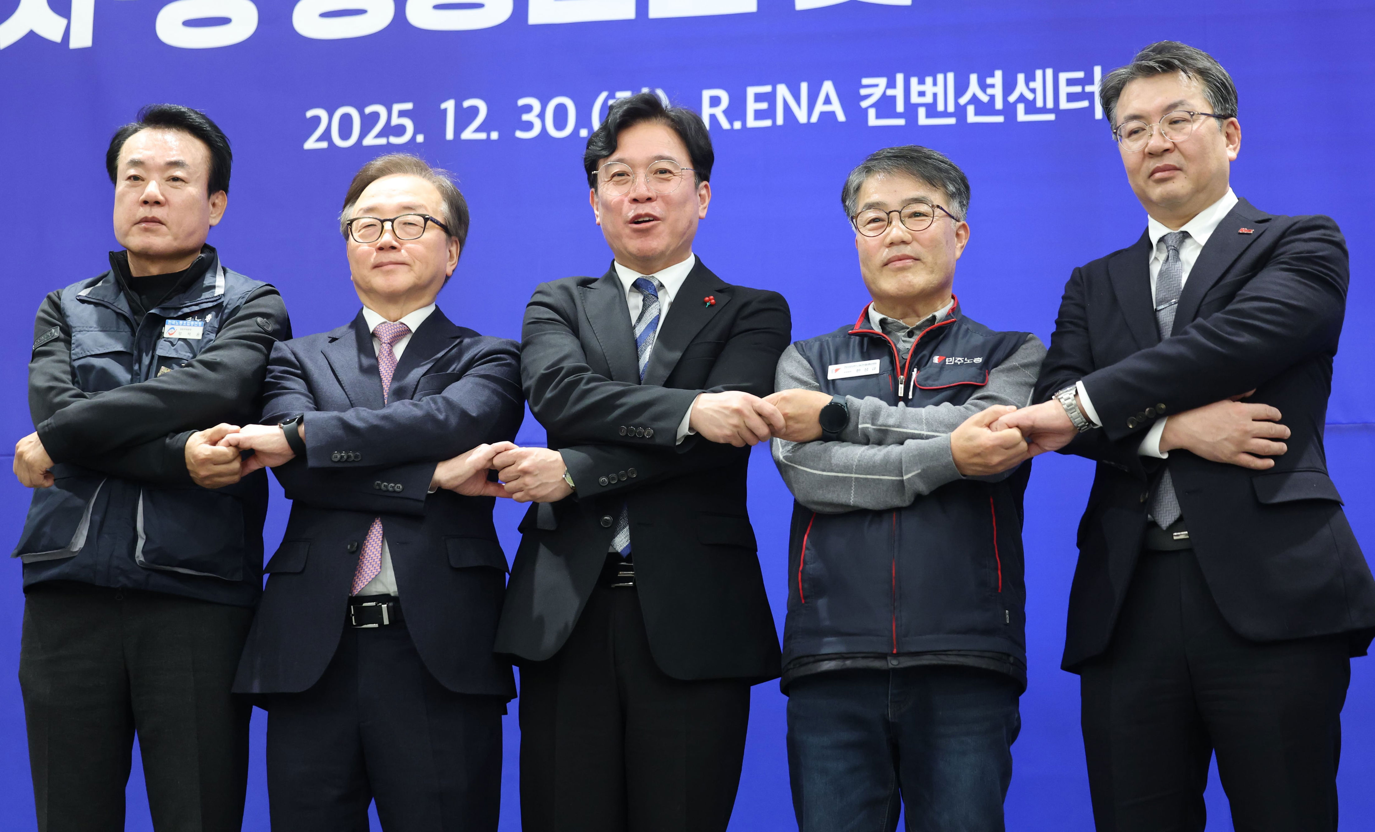 Government mandates hour records, SMEs face industry challenges