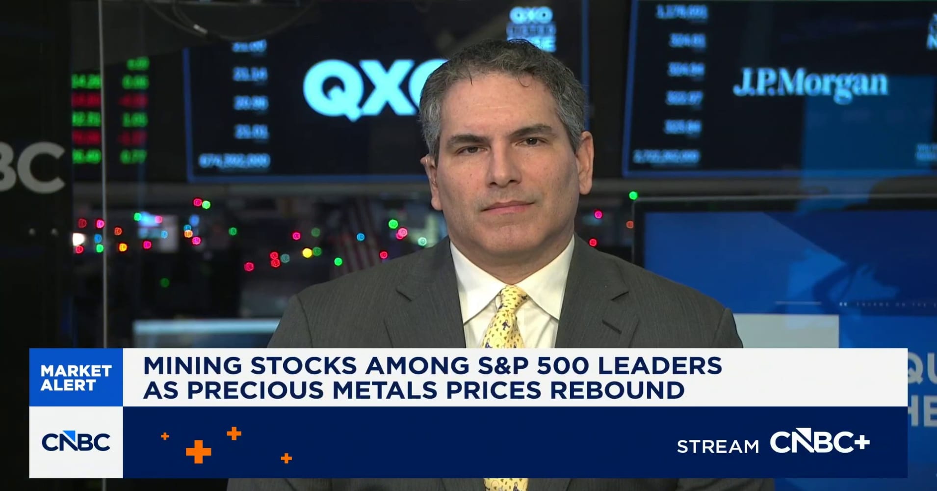 AI theme is still driving markets from top to bottom, says Solus’ Dan ...