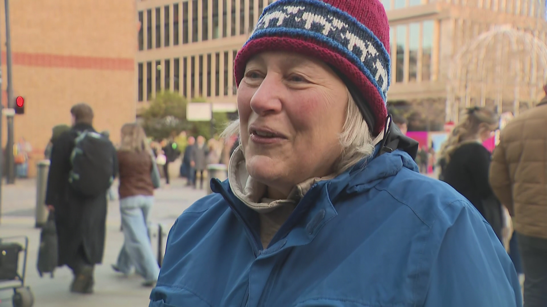 Eurostar passengers stranded as Channel Tunnel closed