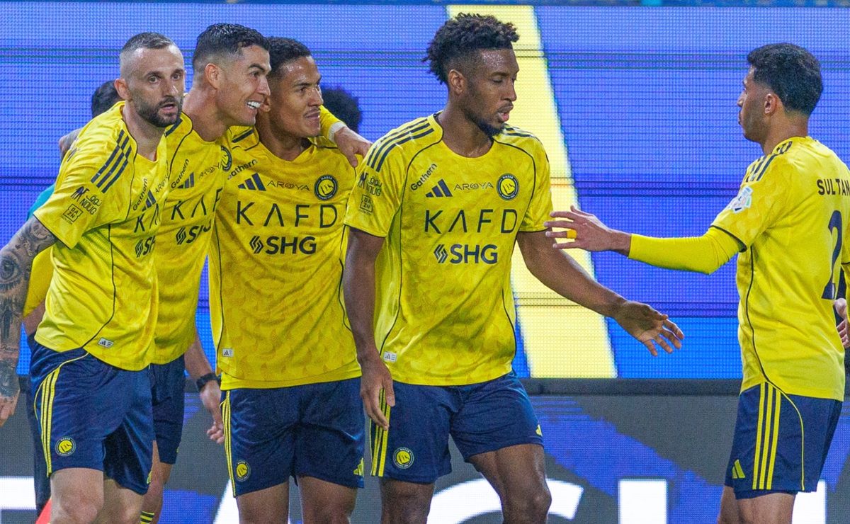 Is Cristiano Ronaldo playing today? Lineups for Al Ettifaq vs. Al Nassr ...