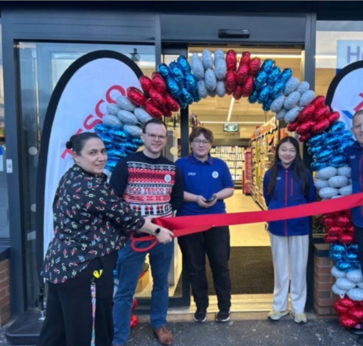 New Tesco Express store opens in Edinburgh district