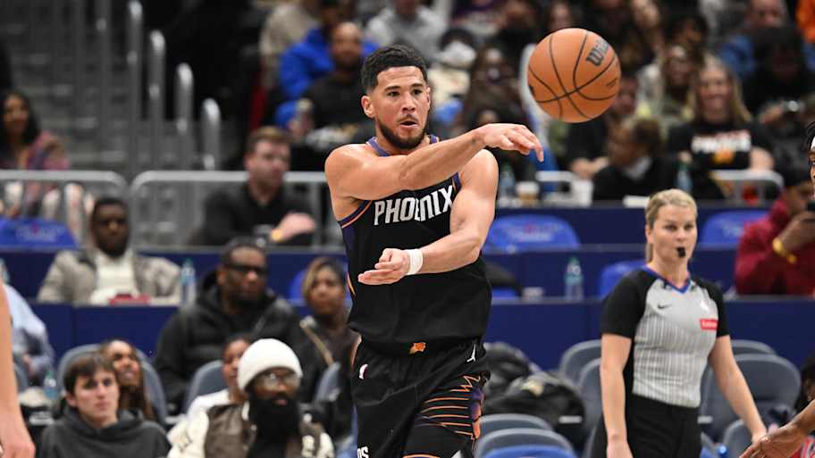Devin Booker disrespected in 1st All-Star voting returns