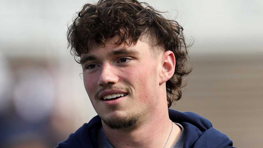 Drew Allar’s GF Emma slays black dress NYC selfie with QB after Penn ...