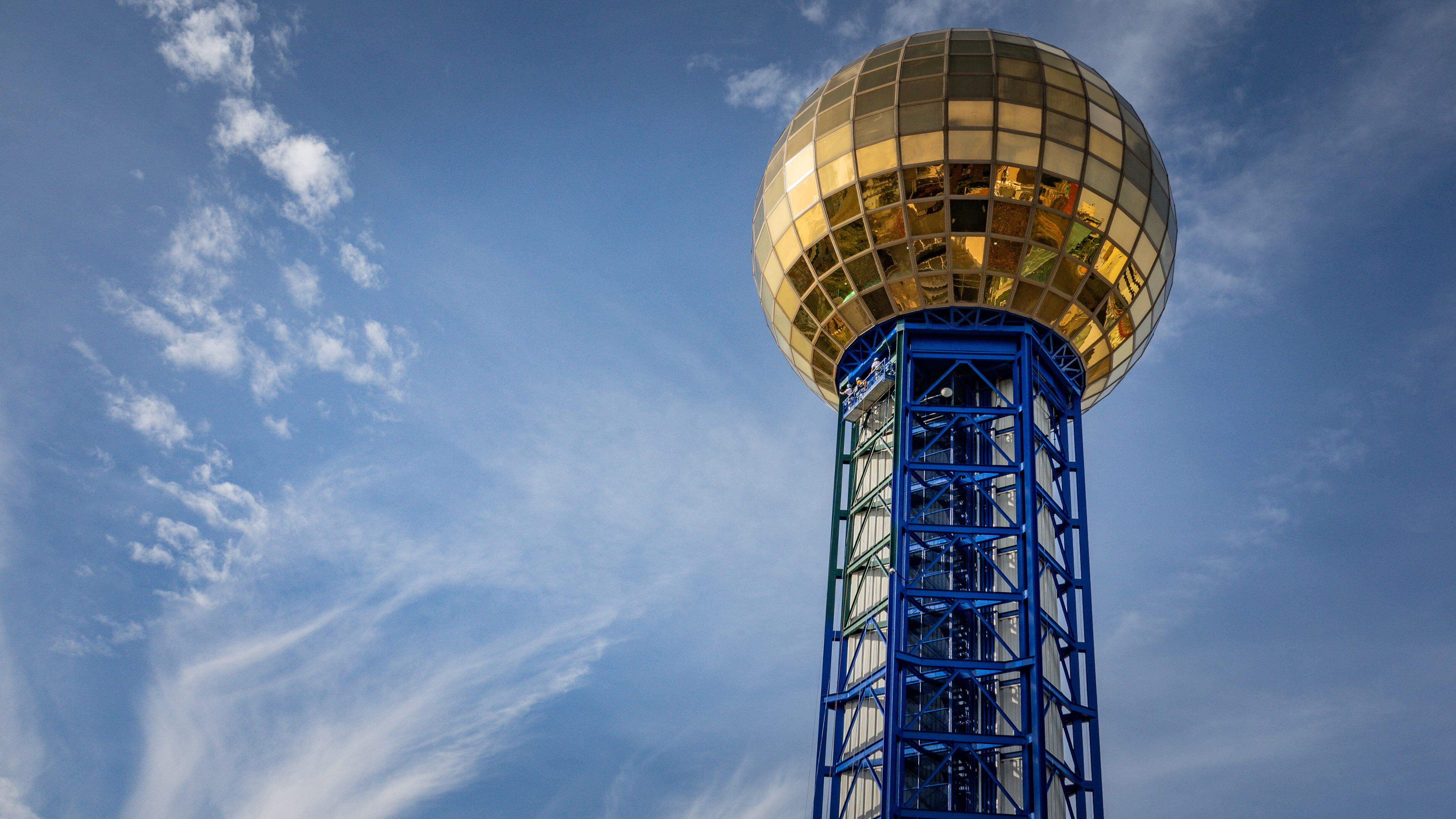 Downtown Knoxville gearing up for New Year’s Eve celebration at World’s ...