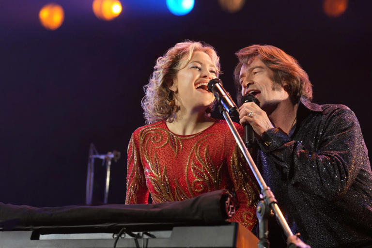 ‘Monsters’ Hugh Jackman and Kate Hudson slammed by ‘Song Sung Blue ...