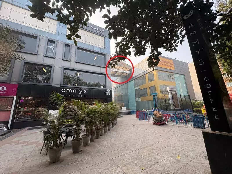 Teenager’s fall to death: Case registered, mall employees quizzed; all ...