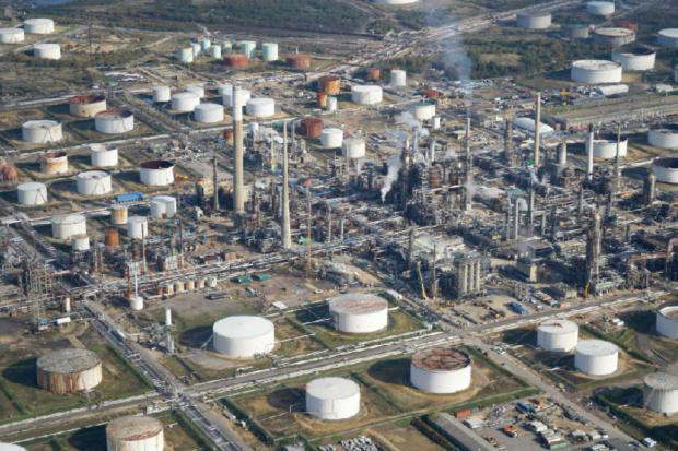 Noise warning as Fawley refinery set to use flares over 'coming days'