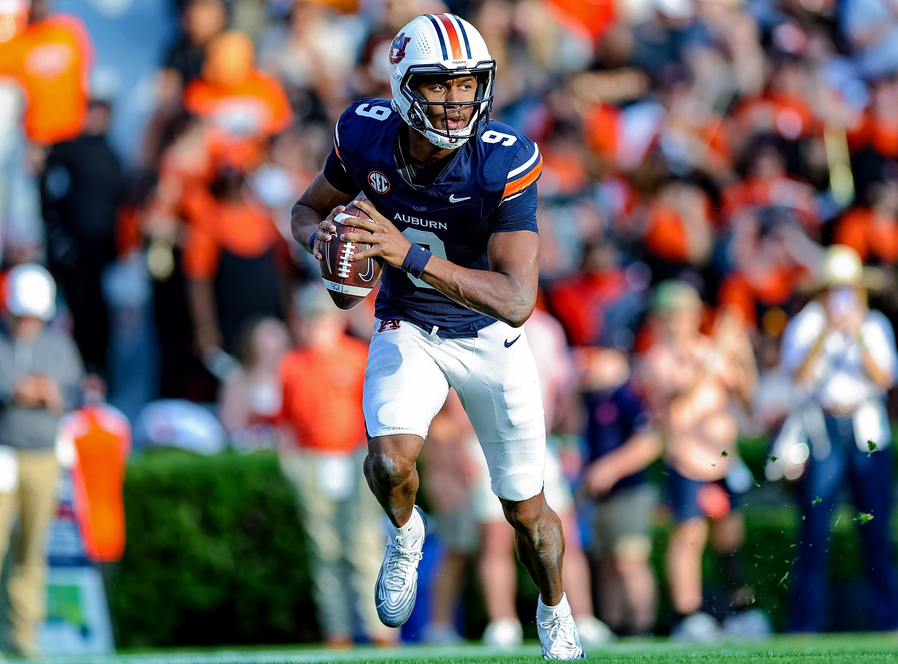 Auburn QB Deuce Knight plans to enter the transfer portal