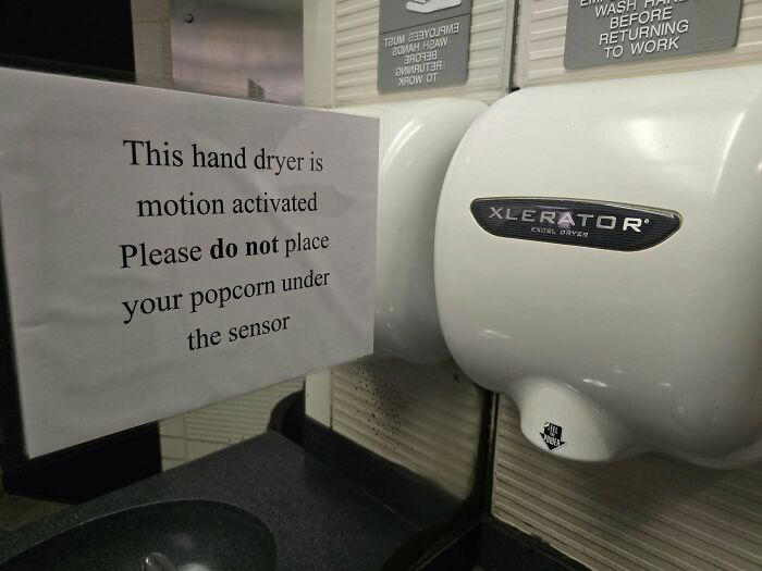 50 hilarious and dumb signs that surprised people with their weirdness