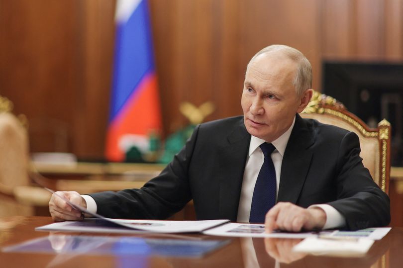 Putin deploys 'unstoppable missile' that could reach London in 8 minutes