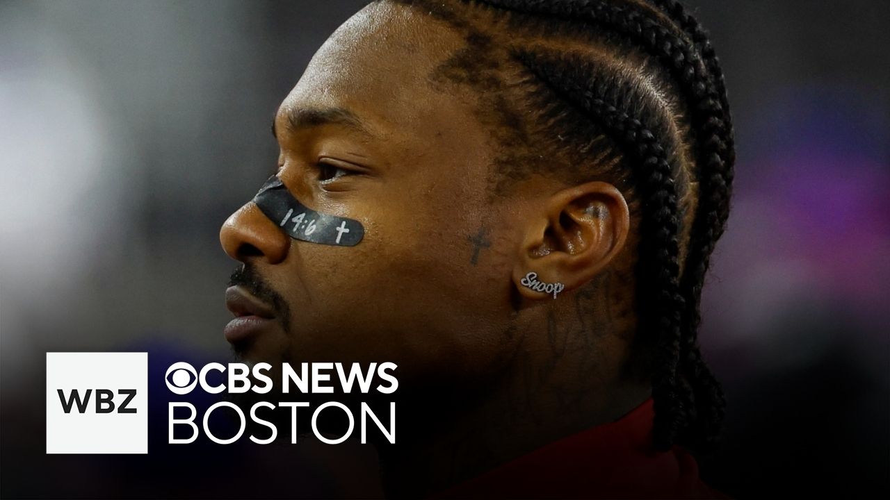 Stefon Diggs "categorically denies" charges against him, Patriots say