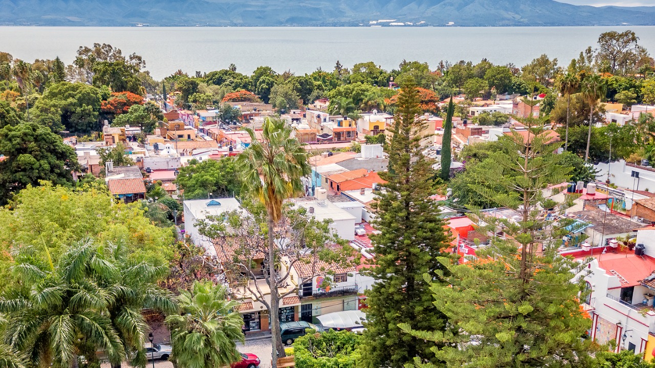 12 small towns where retirees live like millionaires on $60k a year