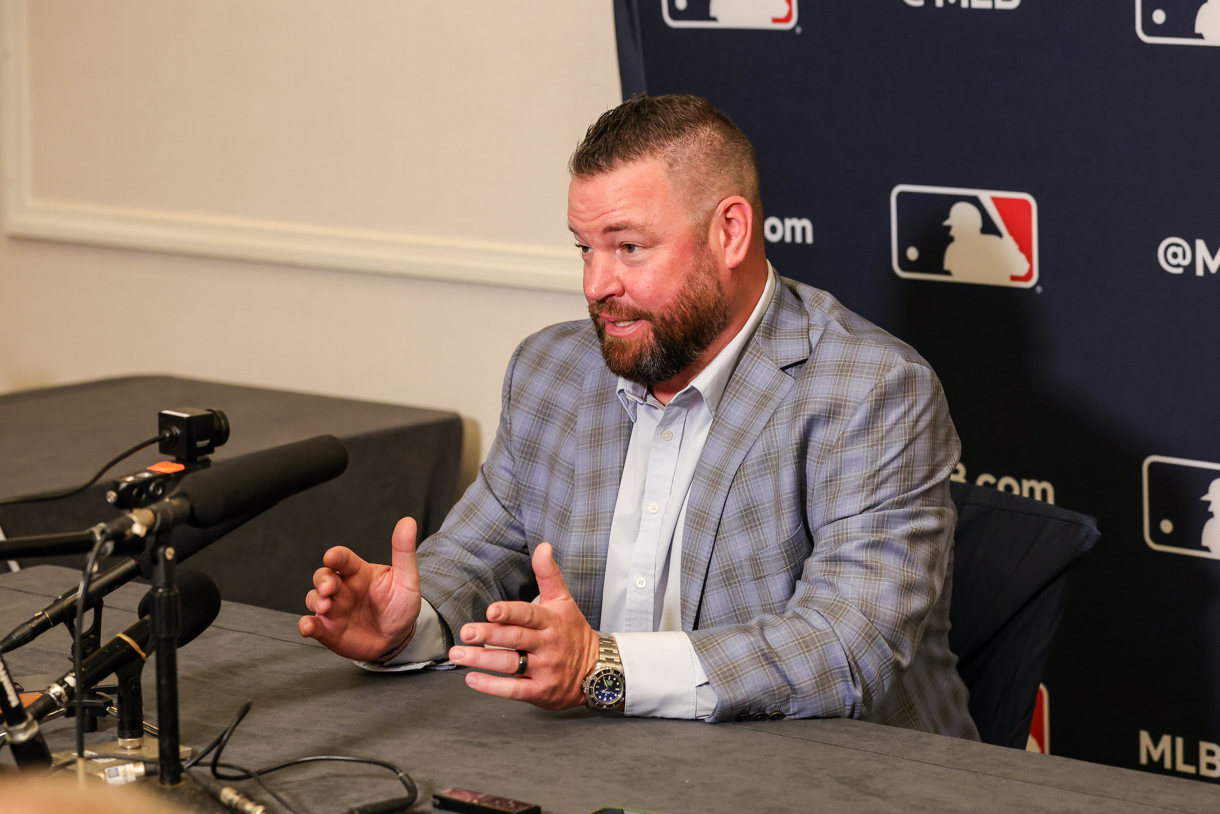 Tuesday bantering: Jays stuff