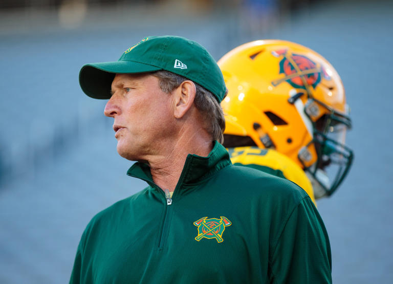 Rick Neuheisel named head coach of Dallas Renegades