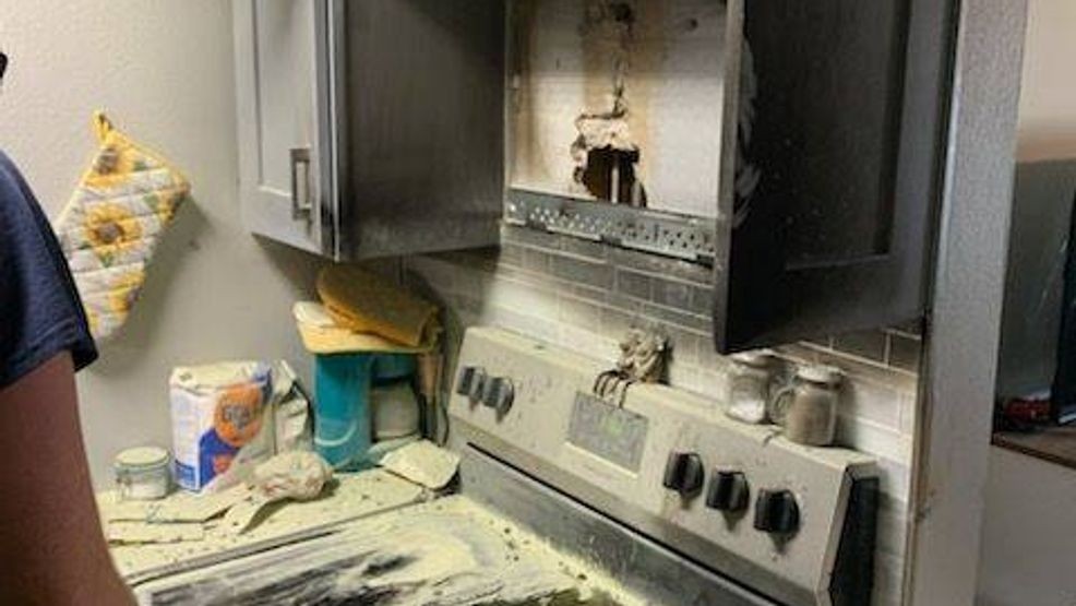 Escambia County adds two red bulbs to wreath after house fires