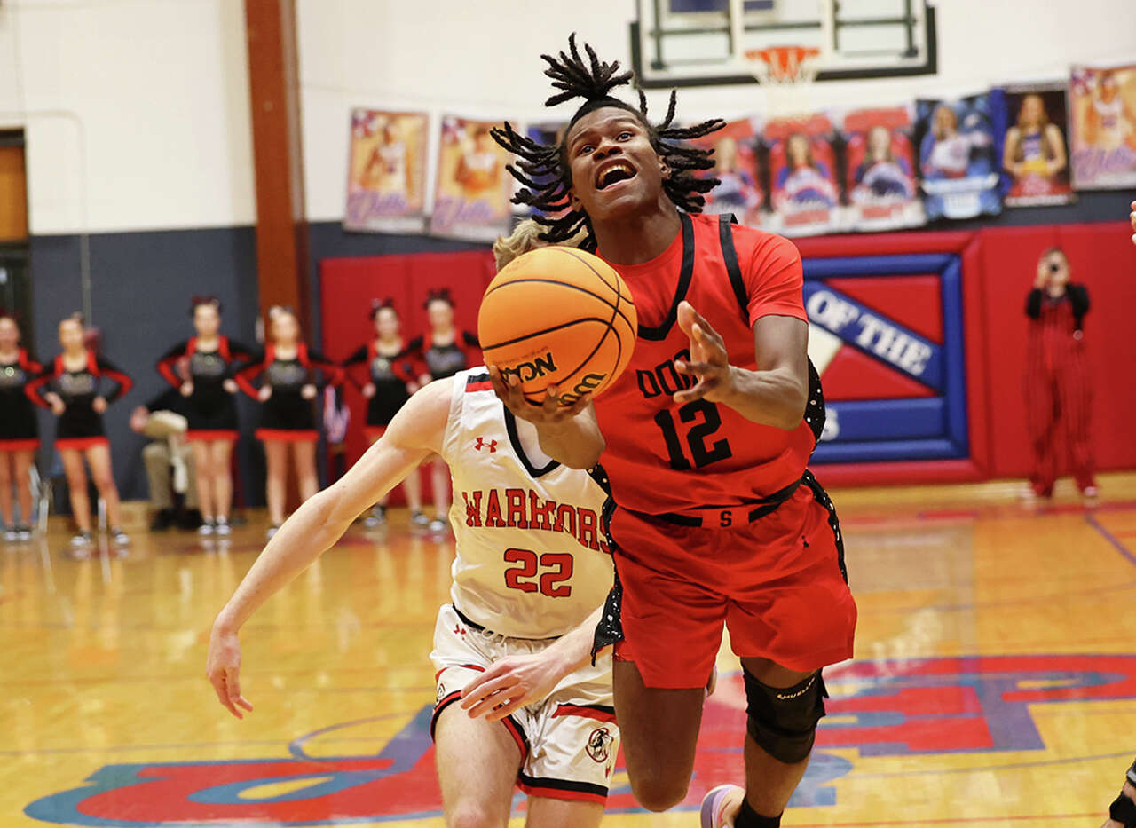 Staunton strikes early, runs past Calhoun to repeat as tourney champ
