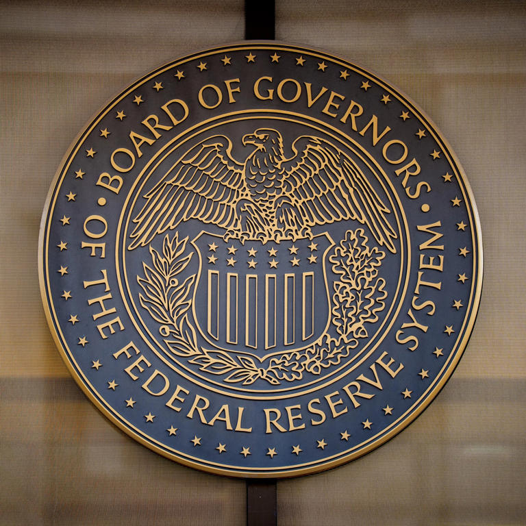 Fed meeting minutes reveal deep splits on December rate cut decision
