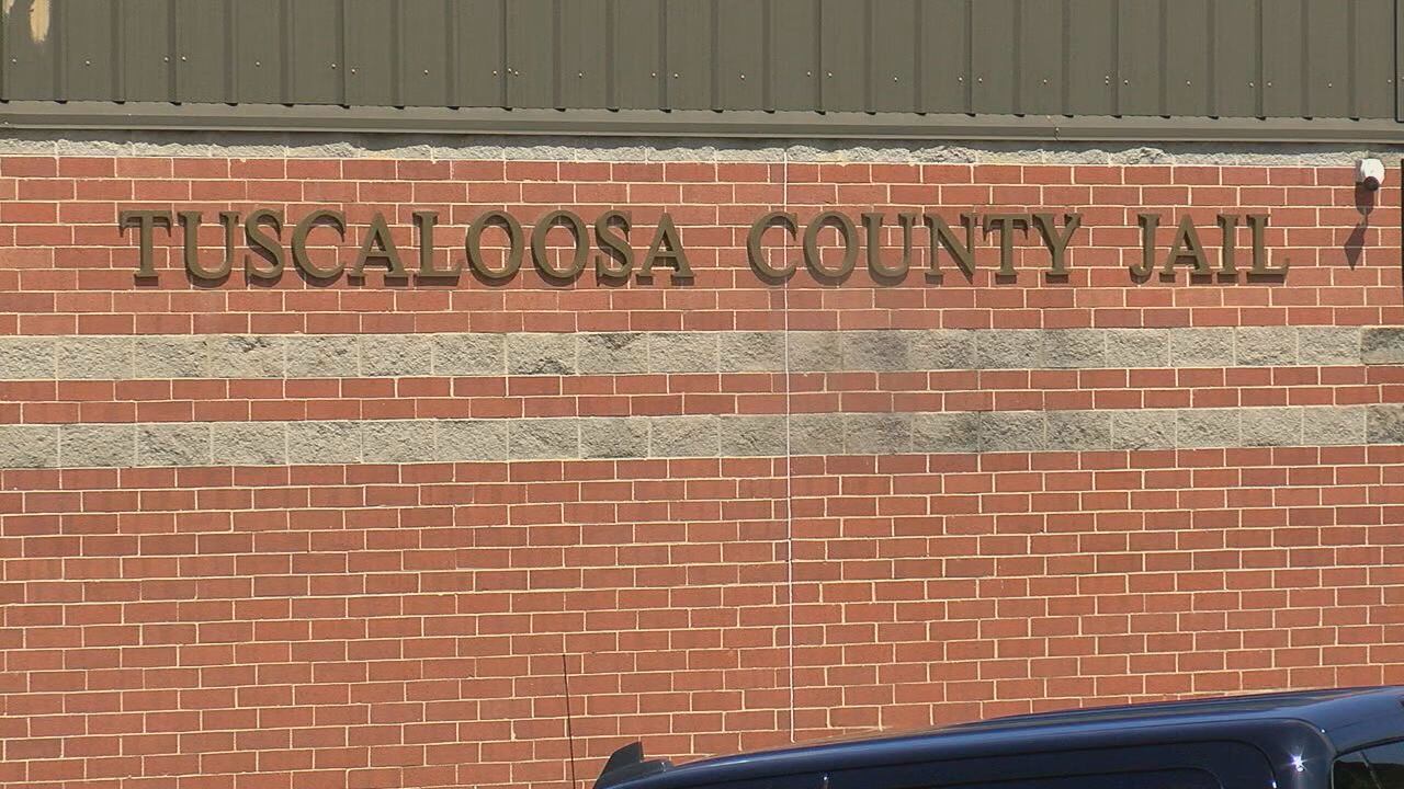 Man dies during booking process at Tuscaloosa County Jail
