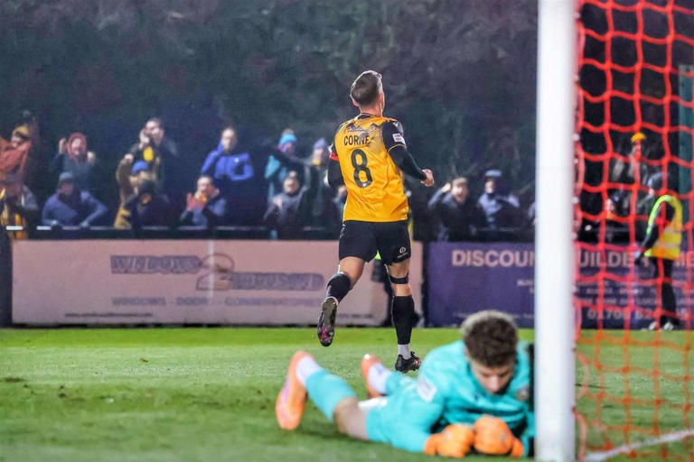 Hornchurch 1 Maidstone United 2 match report: Hamzad Kargbo scores ...