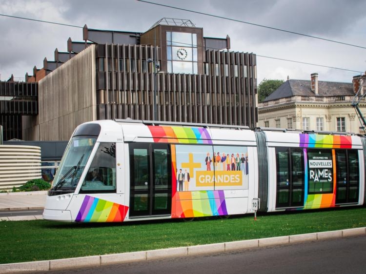 « Pas de service minimum pour ramener les fêtards » : à Angers, aucun ...