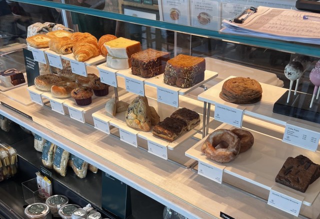 Starbucks employees 'furious' over in-store requirement for retail ...