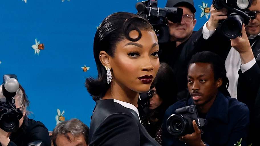 Angel Reese’s courtside style at the Raptors vs. Magic game is pure ...