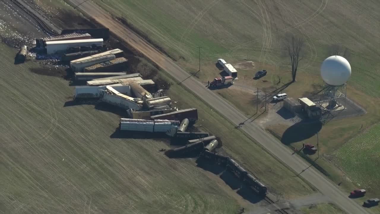 AERIALS | Train derailed in Trenton, Kentucky