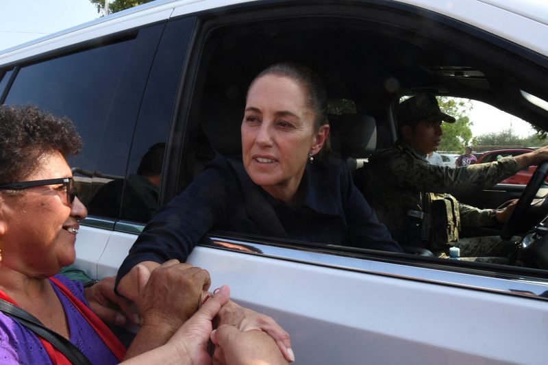 Descarrilamiento de tren en México pone presión a Sheinbaum sobre ...