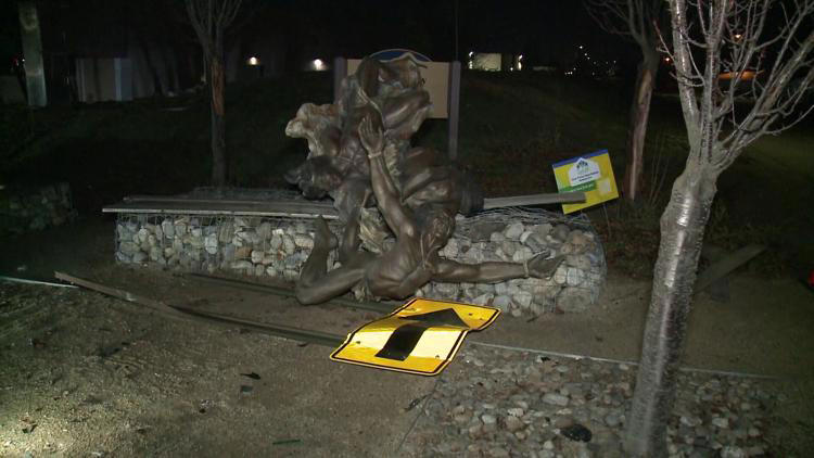 Indomitable Spirit statue in Spokane Valley damaged in hit-and-run ...