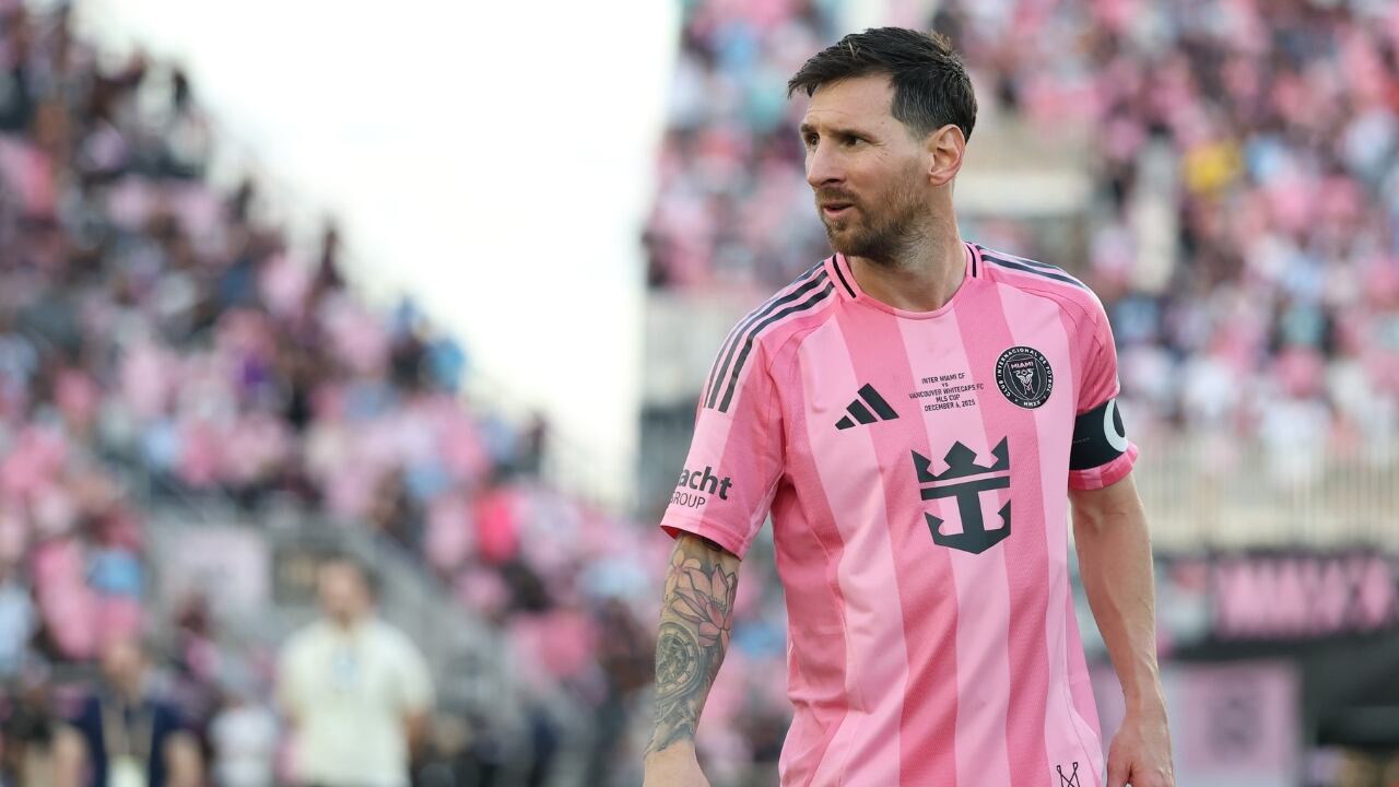 Vancouver Whitecaps to settle class action over Messi no-show