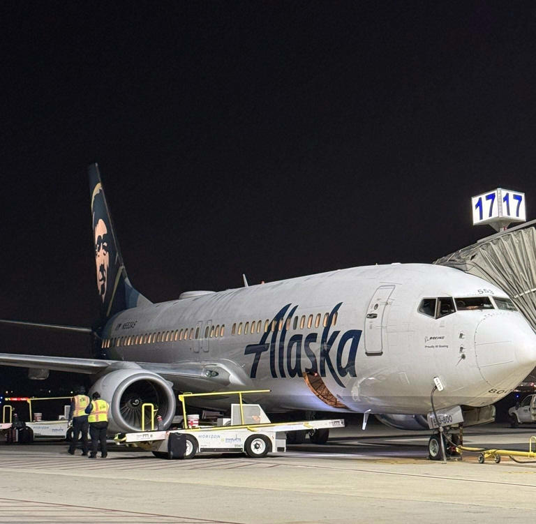 Tech troubles beset Alaska Airlines' website and app