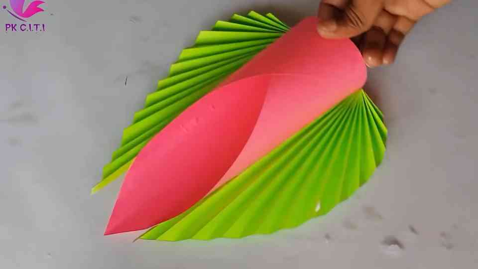 Top 6 DIY paper flower vase room decor ideas