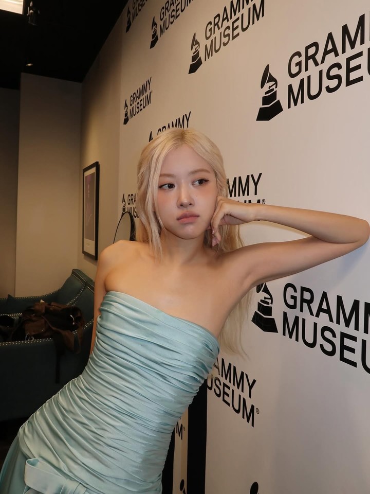 블랙핑크 로제, '세계서 가장 아름다운 얼굴' 증명한 미친 연말 미모