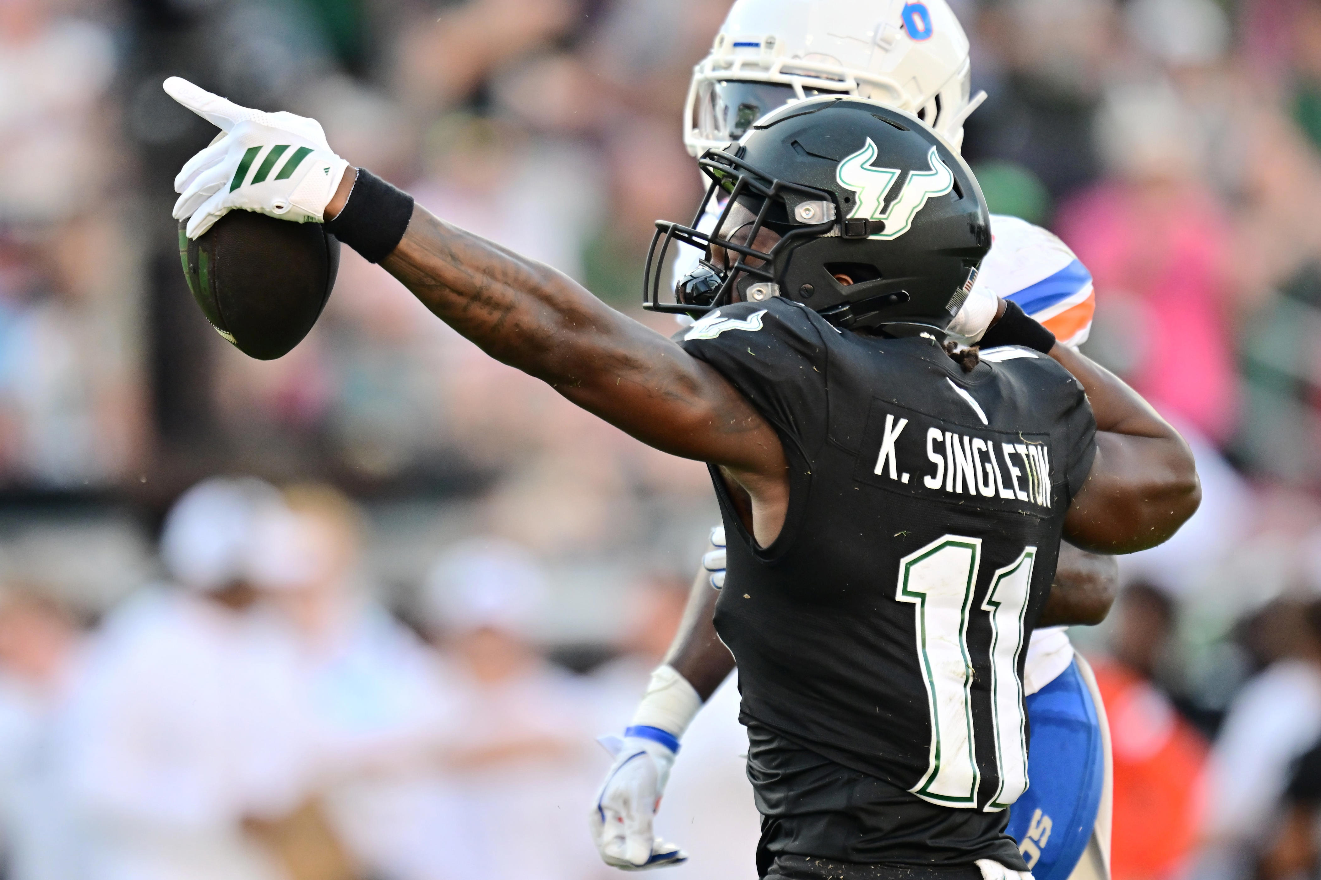 USF wide receiver Keshaun Singleton plans to enter transfer portal
