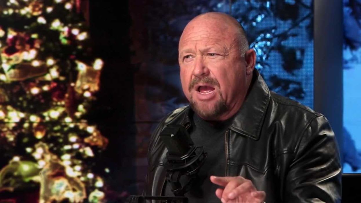 'Bondi's all panicking': Alex Jones threatens to surround White House ...