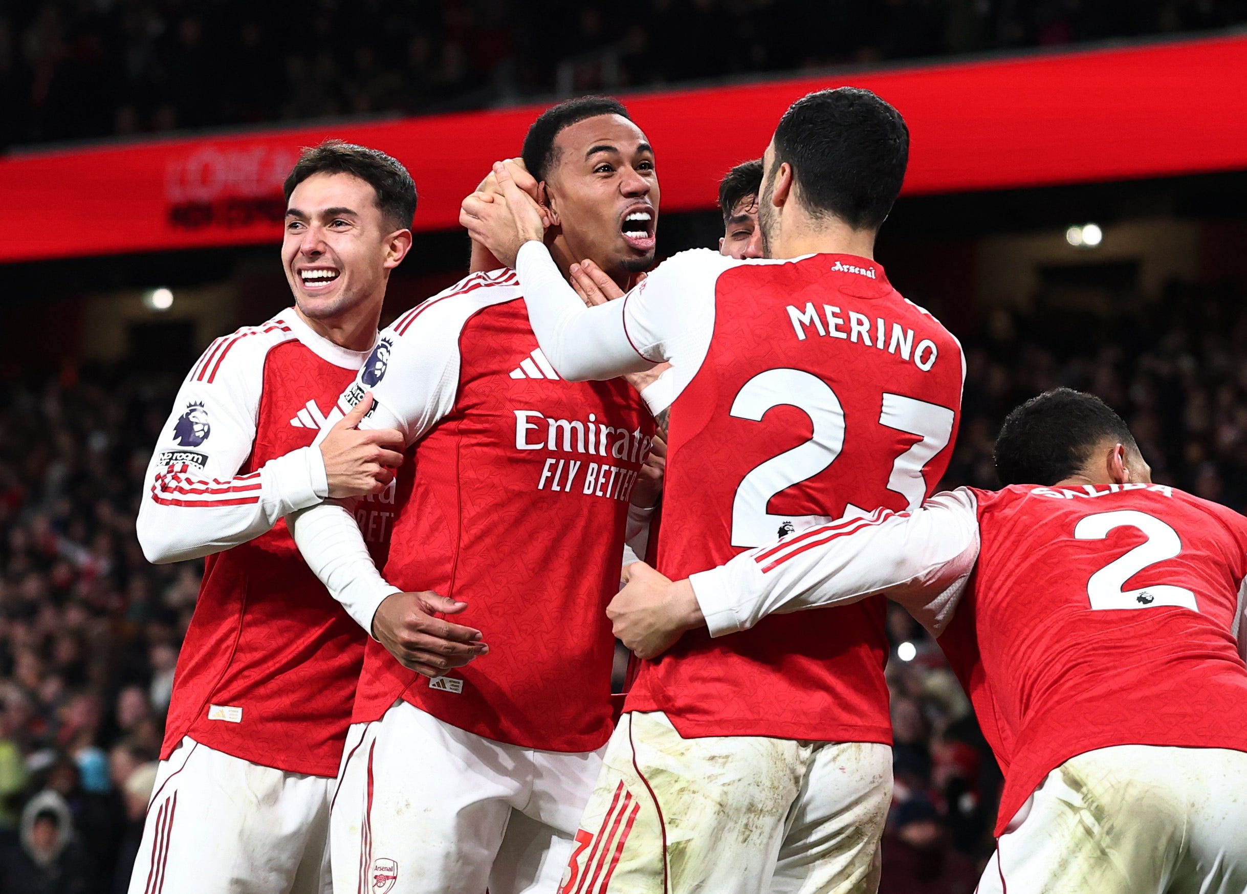 Arsenal crushes Aston Villa, a statement in Premier League title race ...