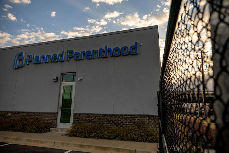 Court allows Trump-backed cuts to Planned Parenthood's Medicaid funding ...