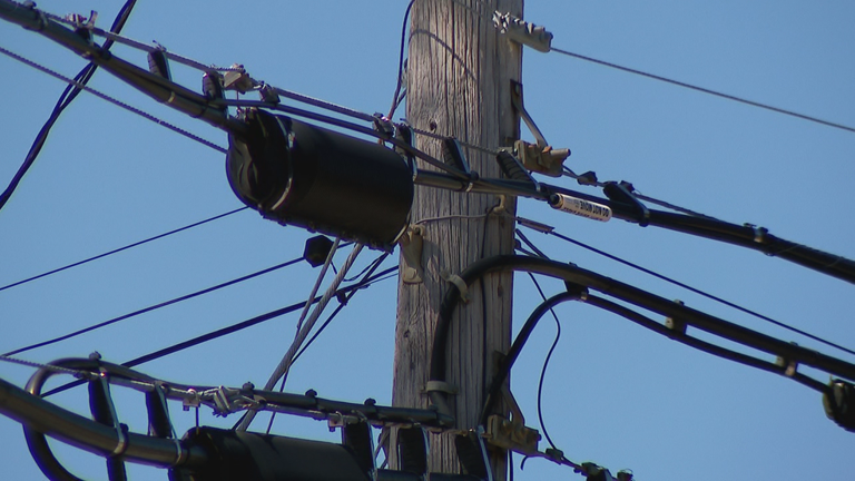 APD: Man accused of trying to steal utility truck with cable worker ...