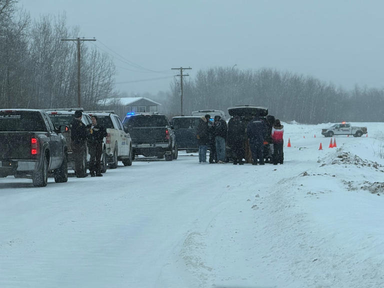 1 man dead, police still searching for 2 armed men after shooting on ...