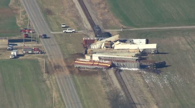 31 train cars derail in rural Kentucky town, prompting brief shelter in ...
