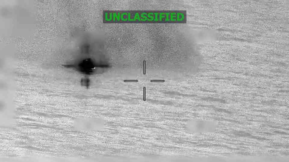 Footage of the US Navy destroying a narco-terrorist vessel